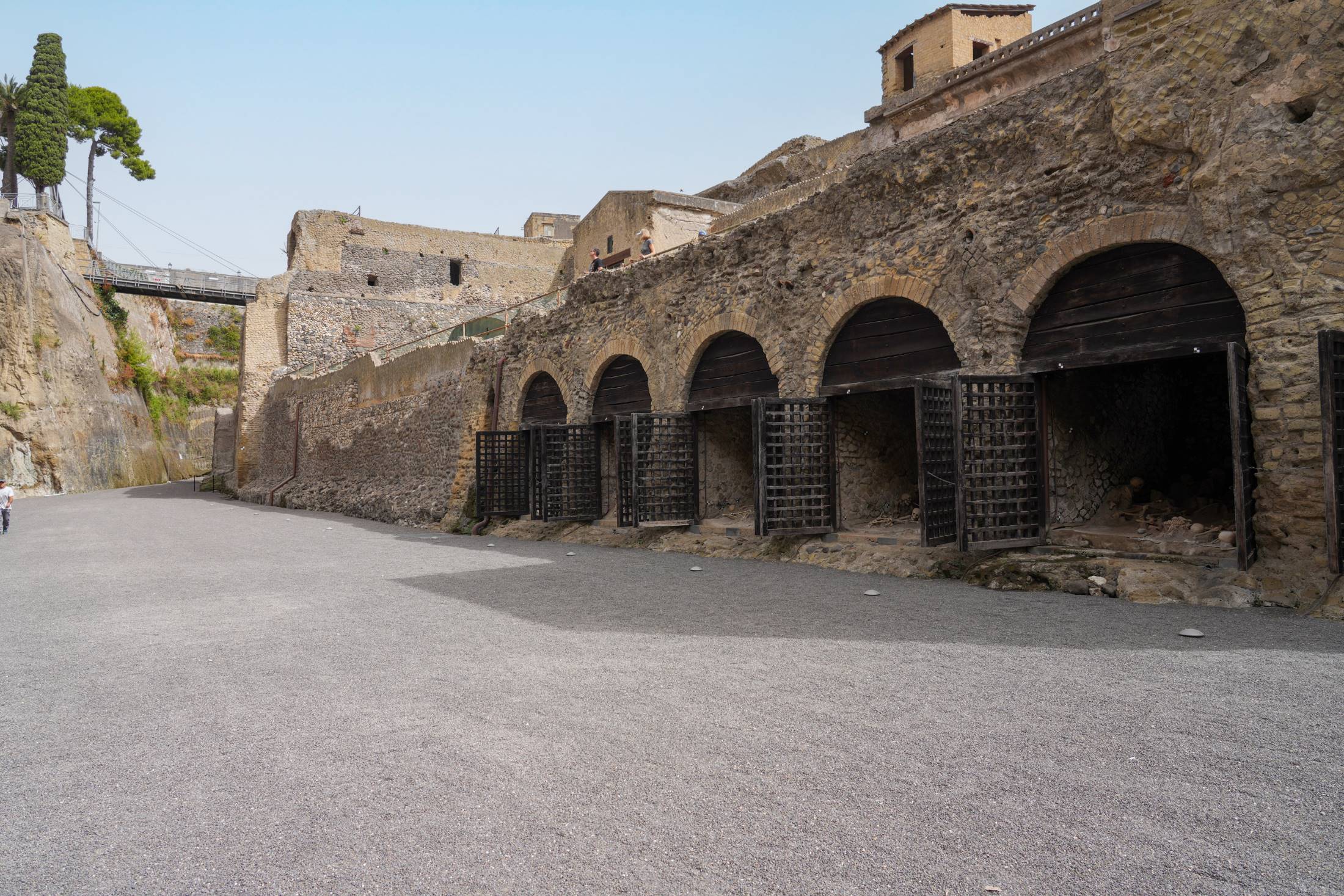Ancient beach destroyed by Mount Vesuvius eruption opens to the public ...